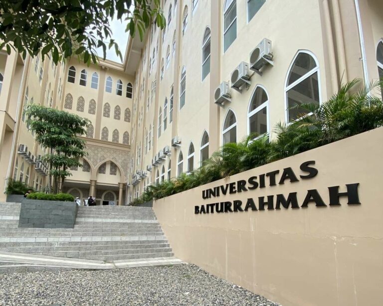 Universitas Baiturrahmah – Menuju Masa Depan Dengan Penuh Harapan